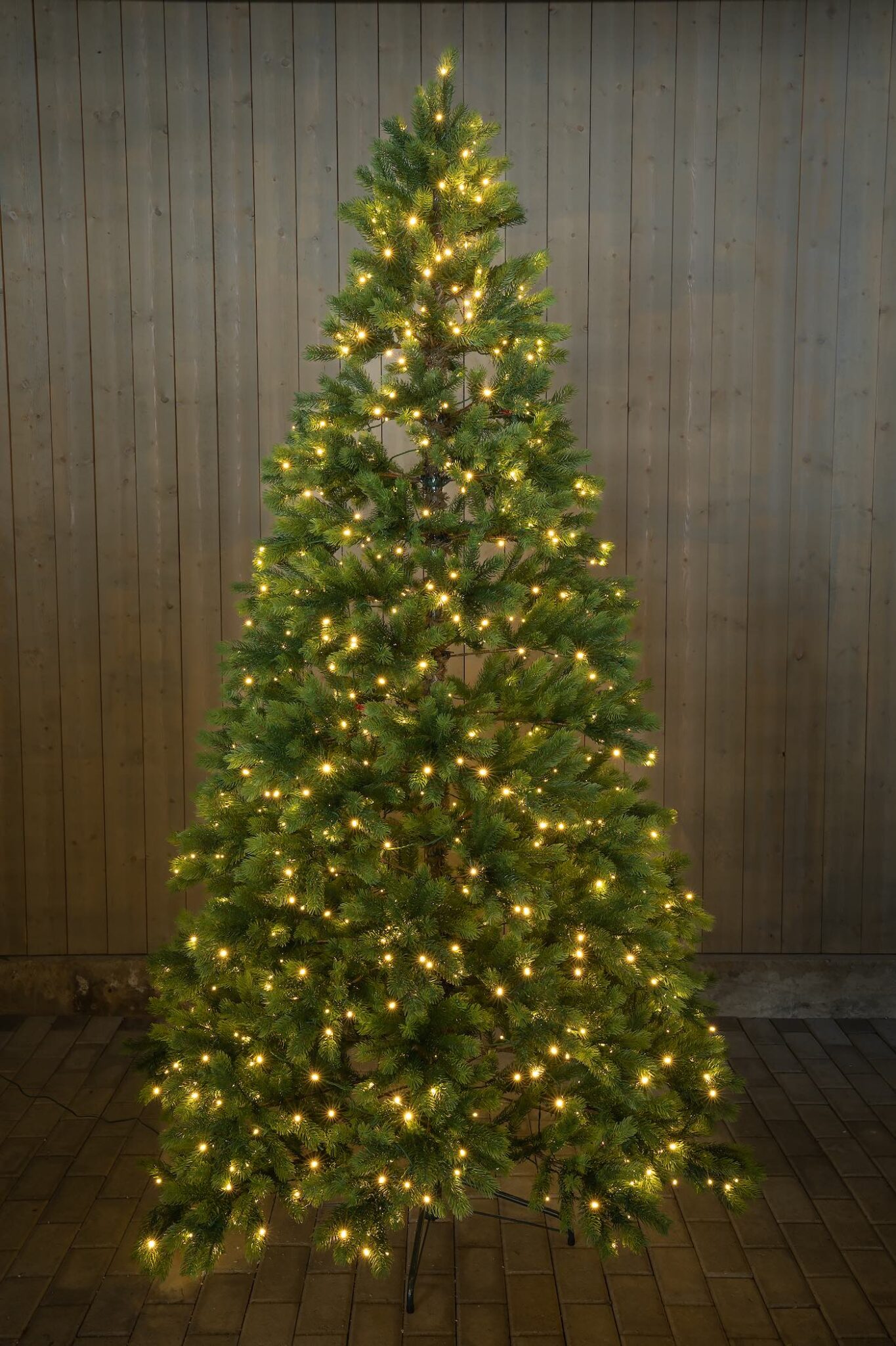 Kunstig juletre - Skardstinden m/lys fra kr 2.595,- – Butikk og ...